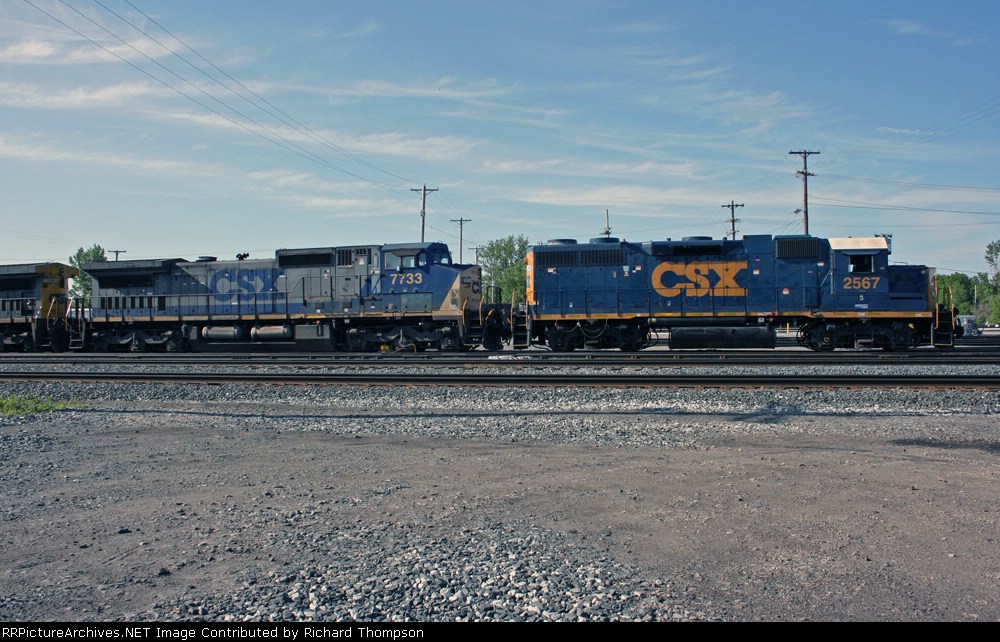 CSX 2567 & 7733